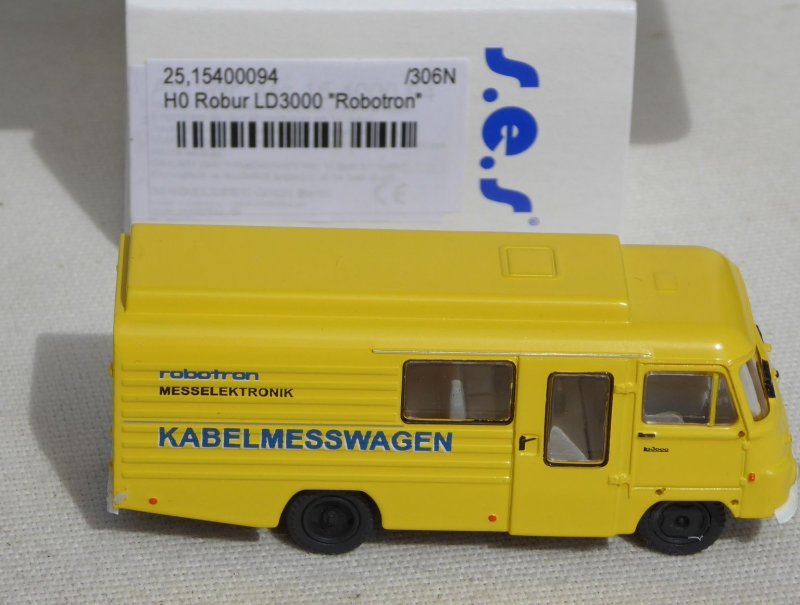 SES Modelltec ROBUR LD 3000 VEB Robotron Kabelmesswagen Halbbus 1/87 ...