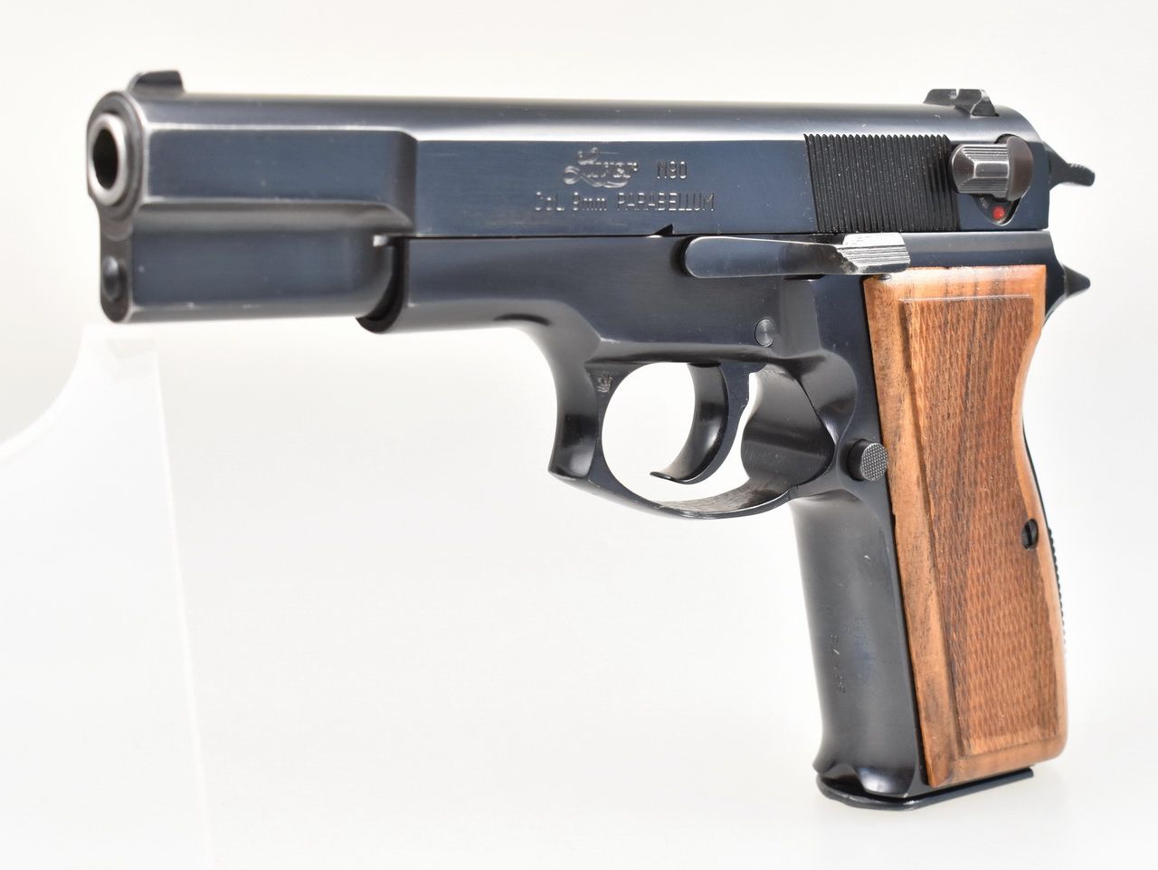 LUGER Pistole Modell 90 DA im Kal. 9mm Luger mit Reservemagazin - eGun