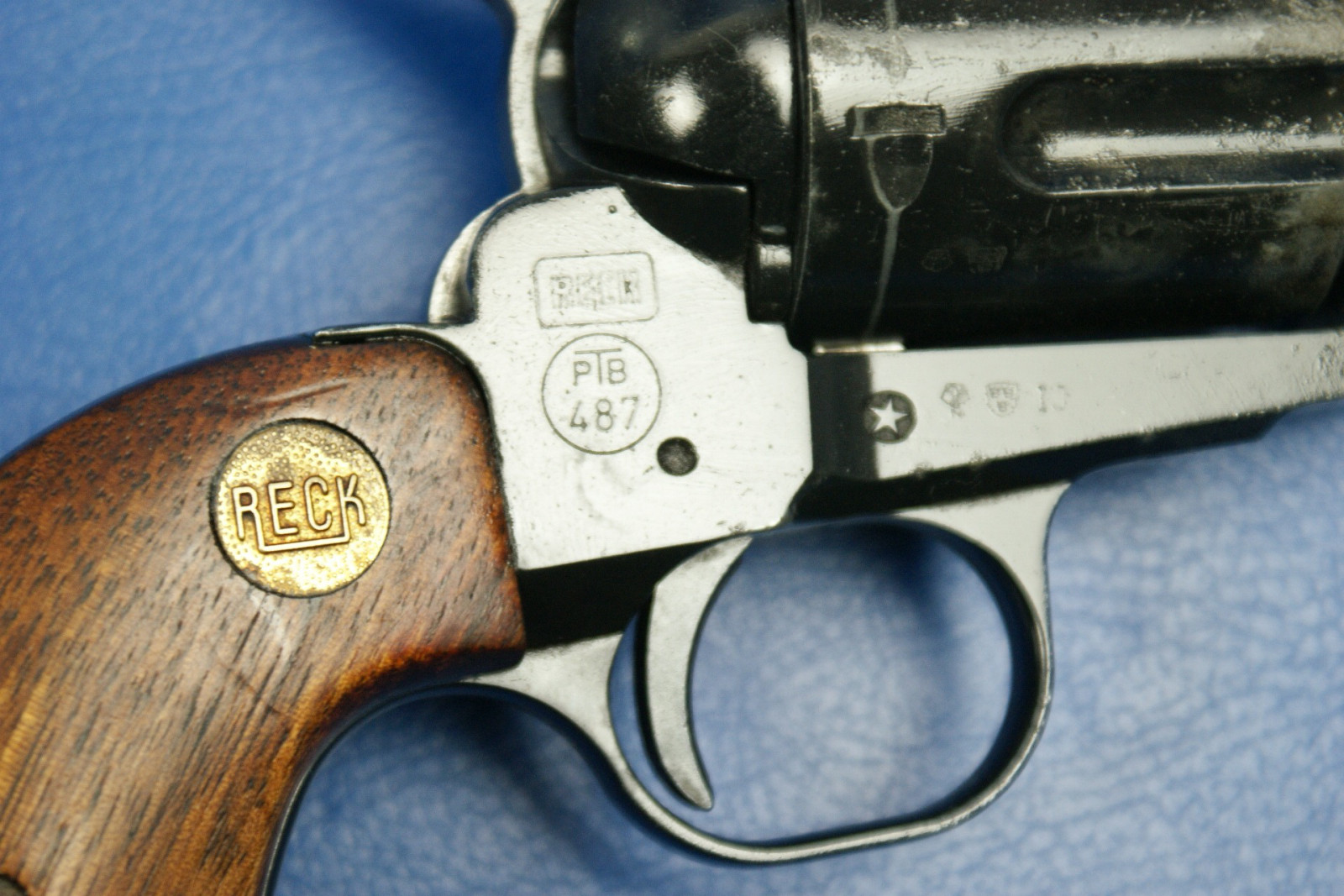 Revolver Reck. Singel Action MOD. R 45 Magnum. Cl. 45K ...