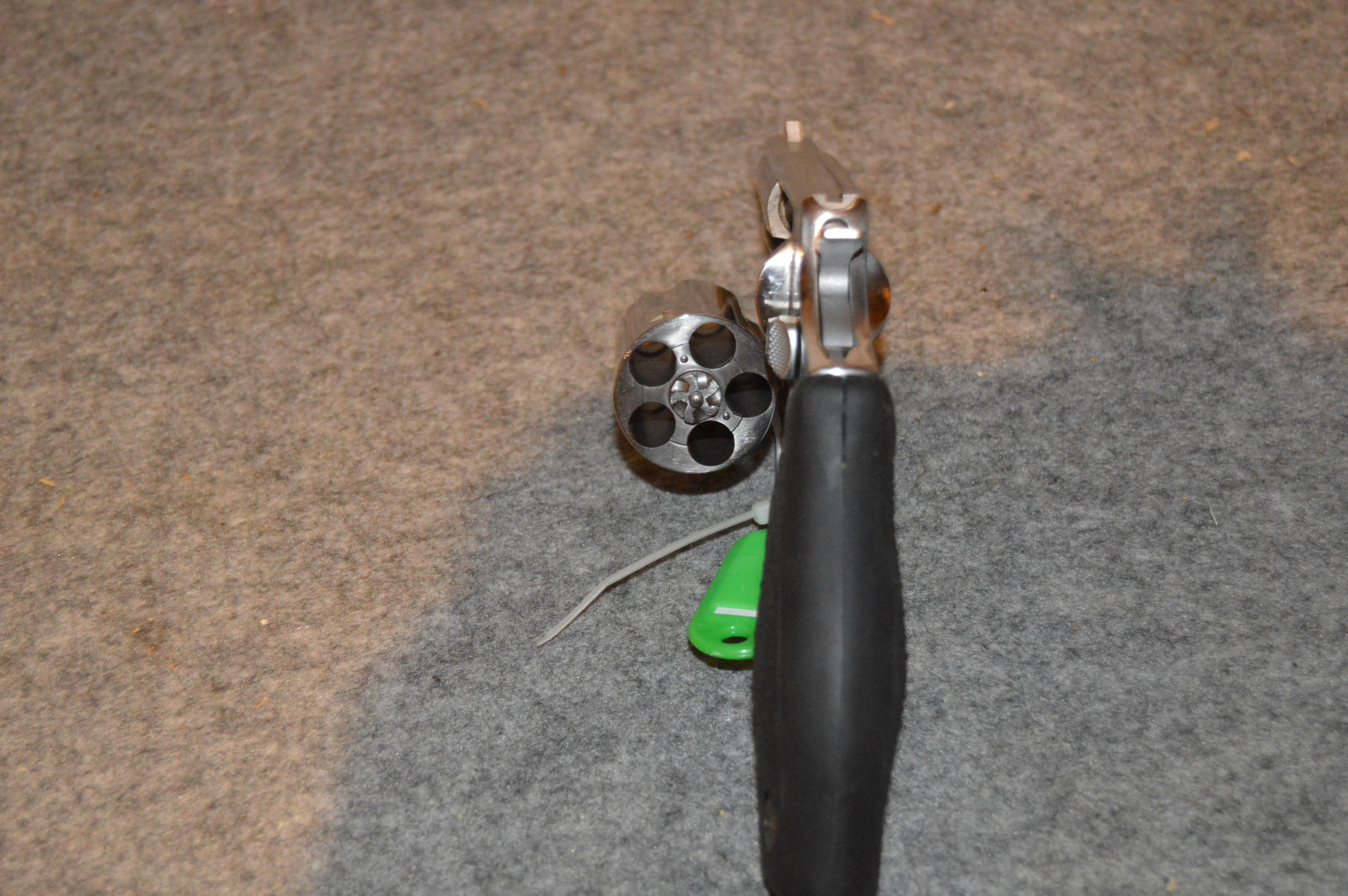 Taurus Revolver Stainless Kaliber 38 - eGun